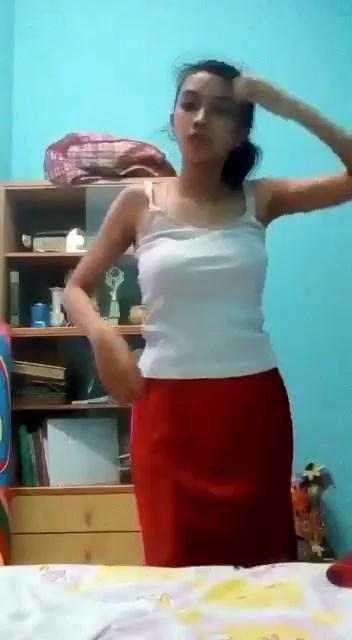 Tasya Nurinie Ganti Baju Merah - Simontok - website si montok indo terbaru