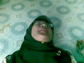 Jilbab Kacamata Ml Di Lantai Kedengeran Suara Burung - IndoColmek - Nonton Video Live Colmek ...